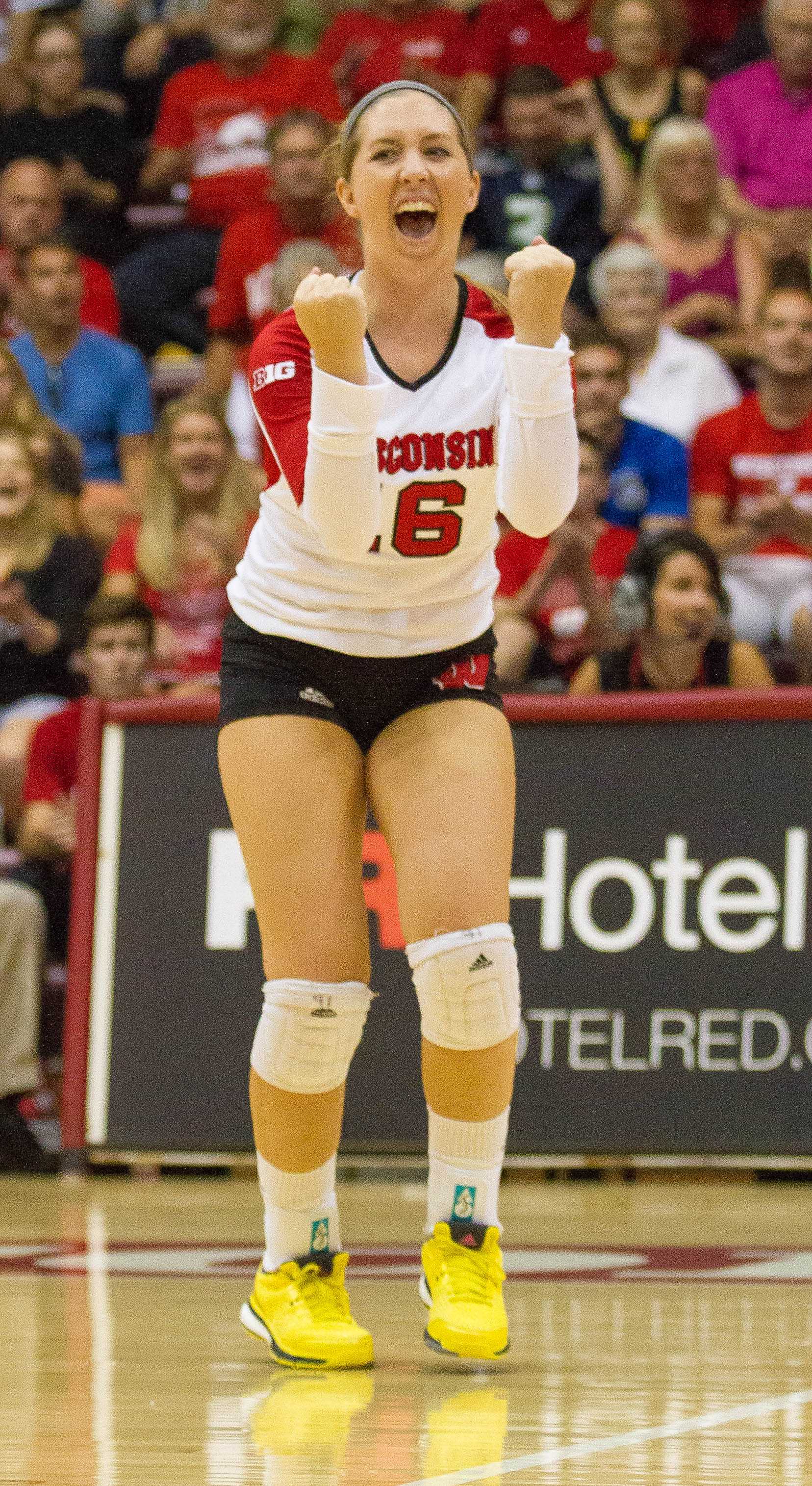 Volleyball’s talented backline fuels offensive attack – The Badger Herald